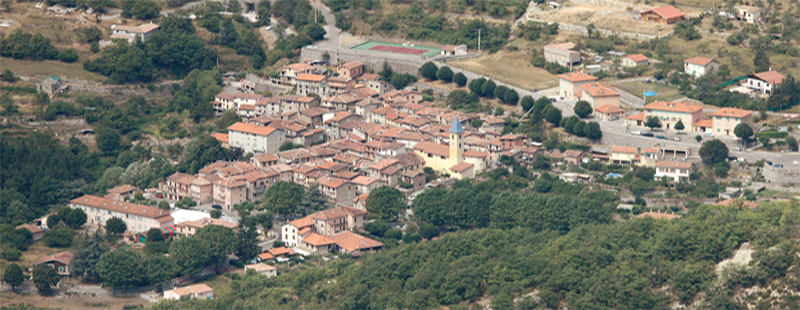 le site de Moulinet, village touristique des Alpes Maritimes